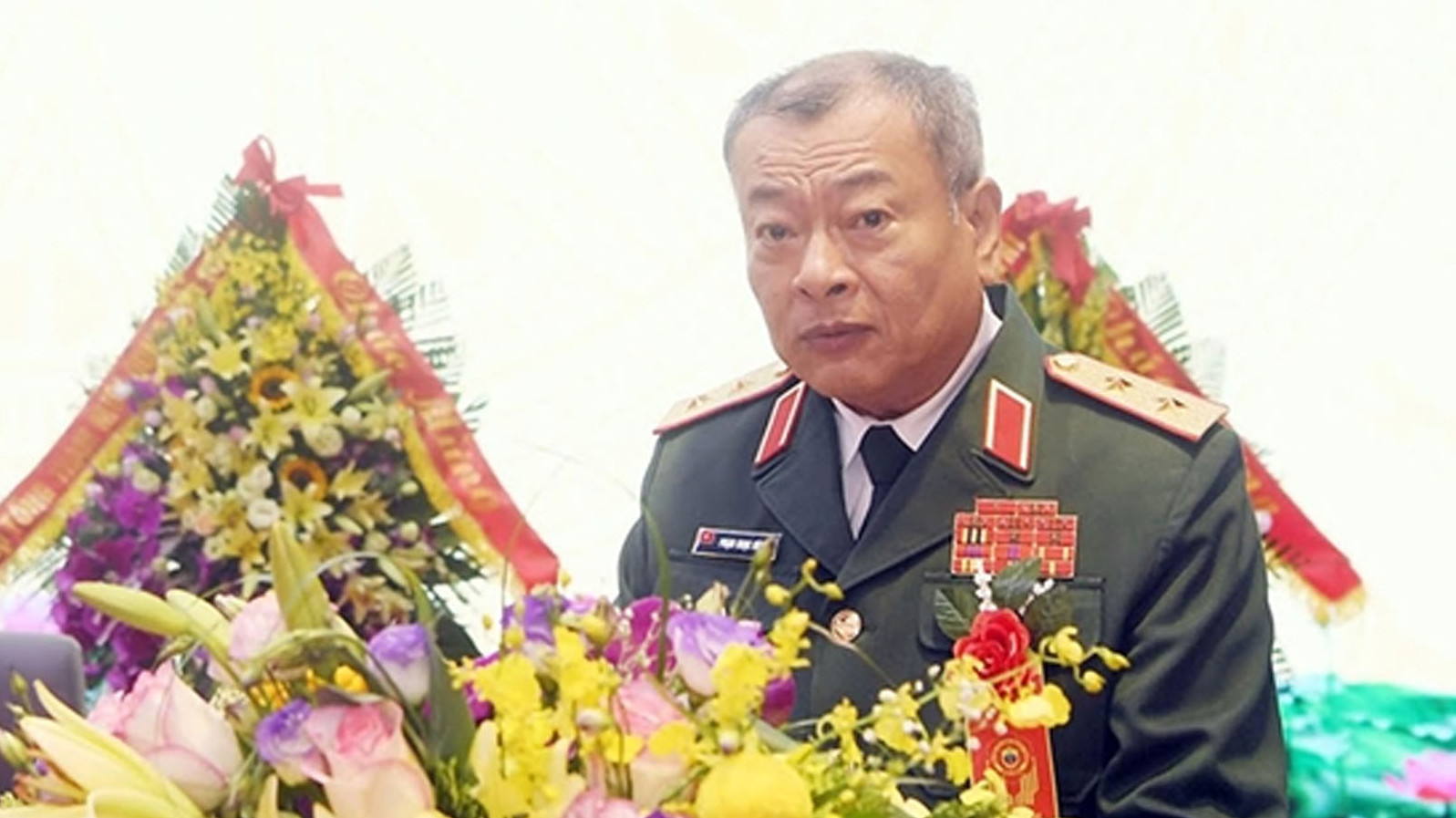 Leaving military intelligence is unsafe, does top army spy Pham Ngoc Hung follow his successor ...